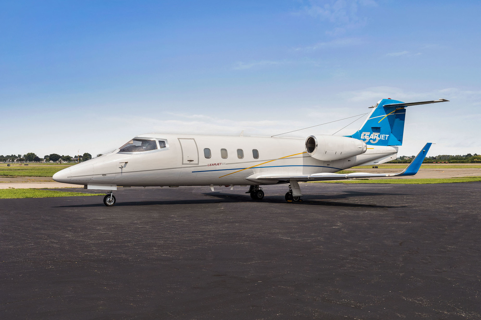 Learjet 55 Charter | Hourly Charter Rates | Mercury Jets
