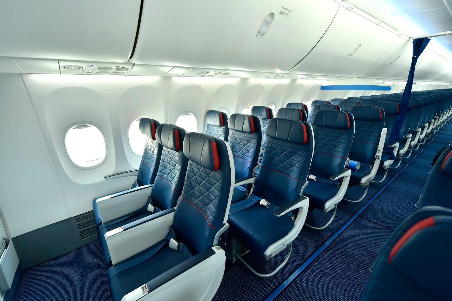 Boeing 717 Charter | Aircraft Hire | Mercury Jets