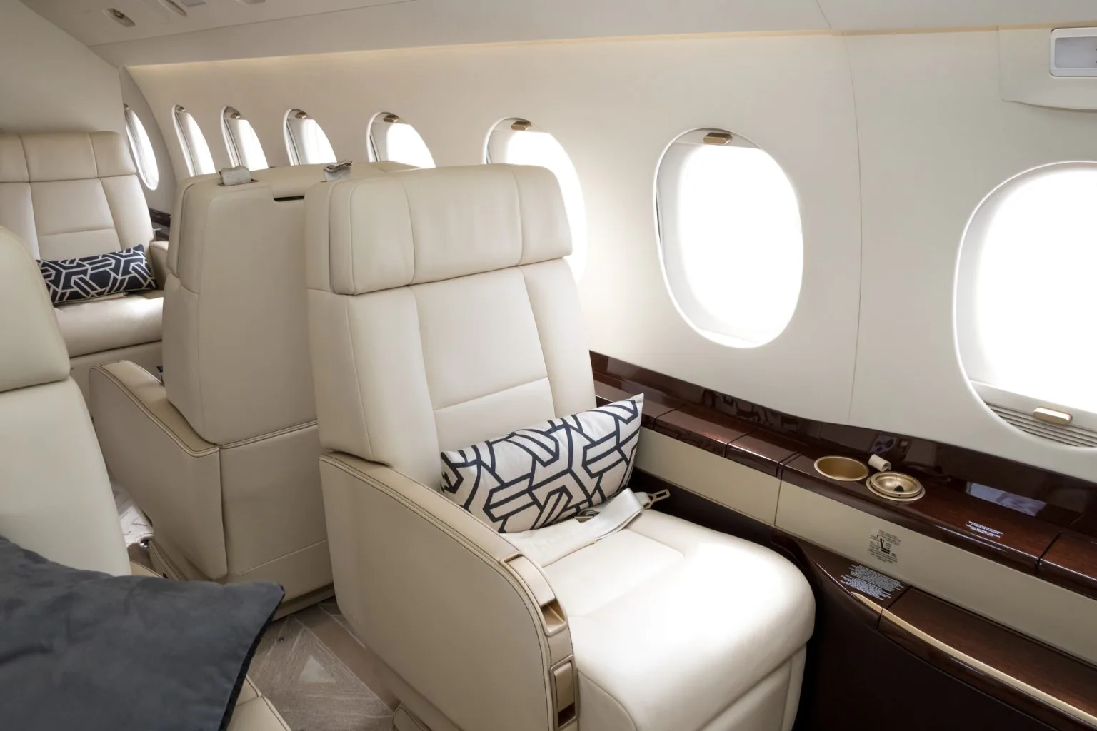 Falcon 2000DX Charter | Aircraft Hire | Mercury Jets
